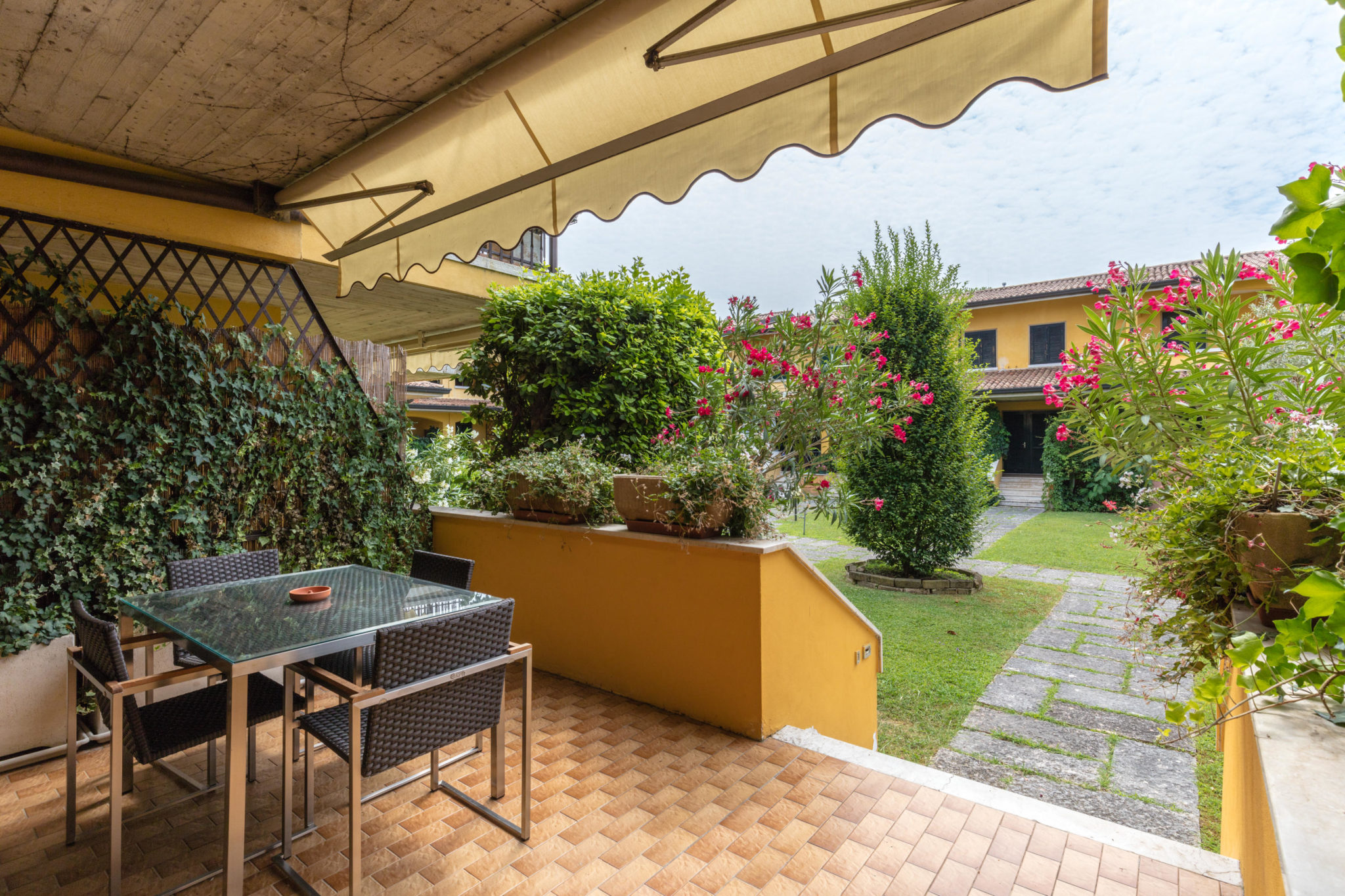 Verahomes